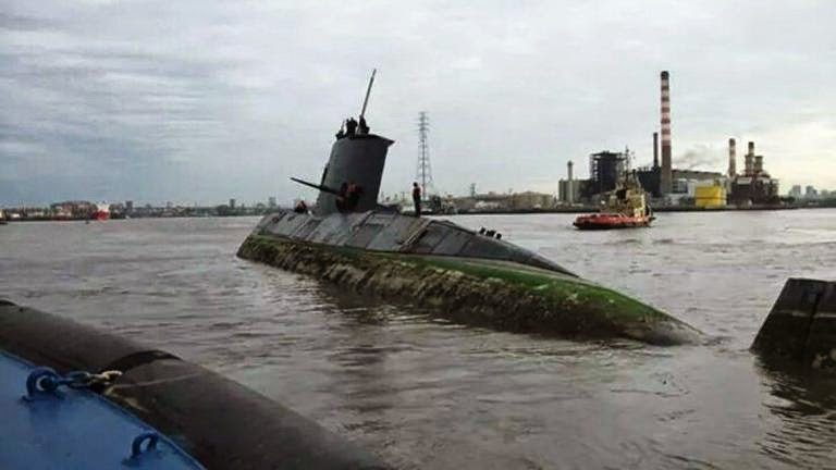 Argentine Submarine runs aground | Submarine Diary